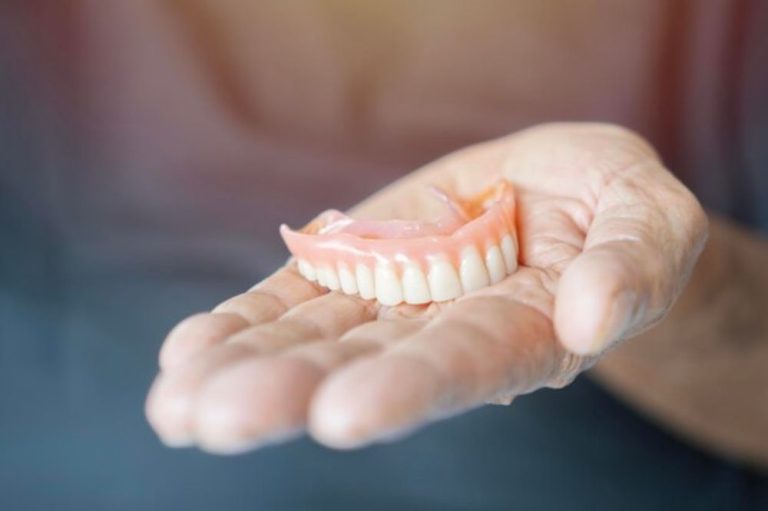 Caring for Your Partial Dentures: tips